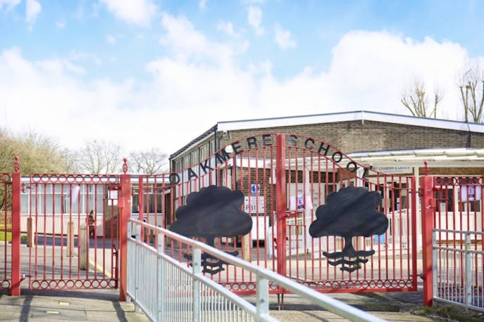 Oakmere Primary School | We Move She Moves